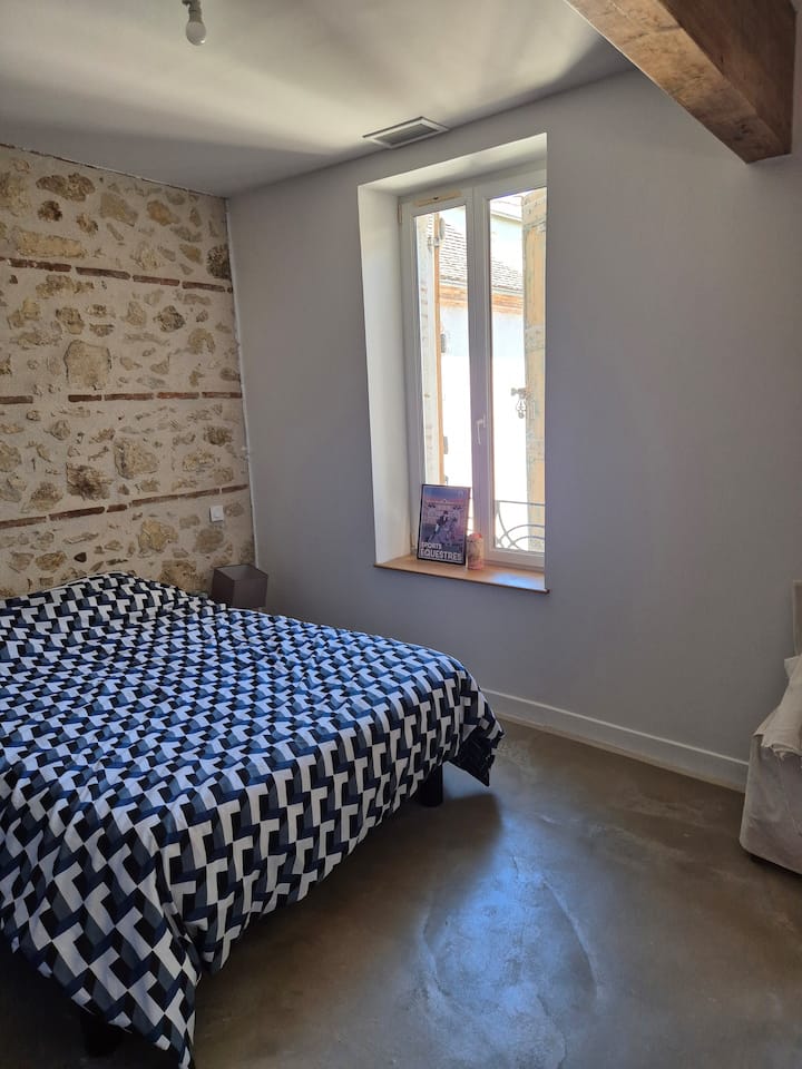 Suite Et Jacuzzi Plein Centre - Agen