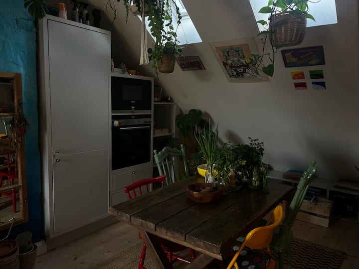 Cozy Top Floor Apartment In Gamla Enskede - Stockholm