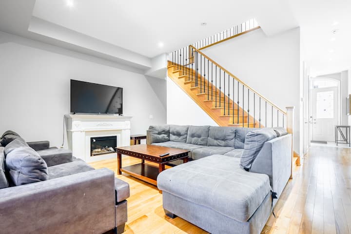 Luxury 4-ensuite Home | 7 Beds Richmondhill Home - Vaughan