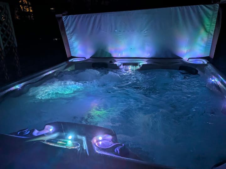 The Manx Manor - Fire Pit - 1.1 Acres-hot Tub - Polaris, OH