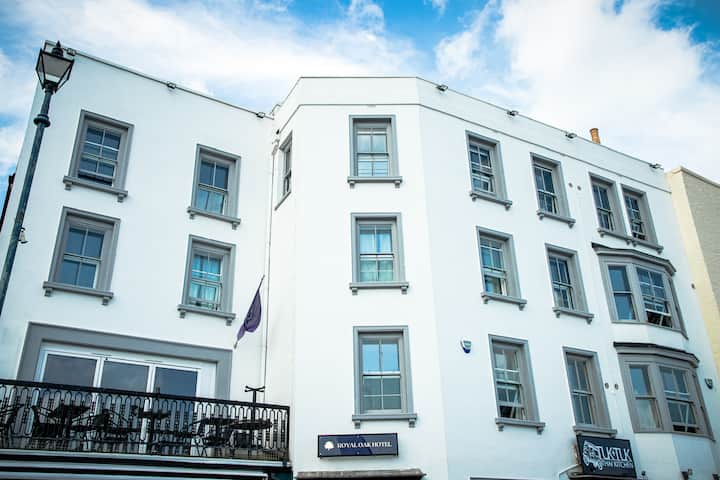 Royal Oak Hotel By Ramsgate Harbour - Kent