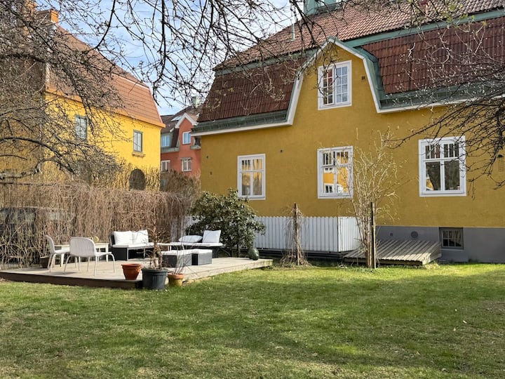 Cozy Top Floor Flat In Gamla Enskede - Stockholm