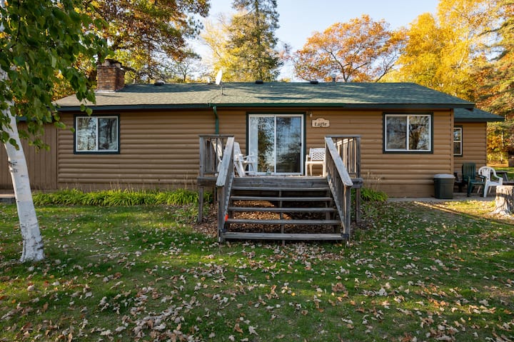 Eagle Cabin At Tri-birches Resort And Campground - Oshawa, MN