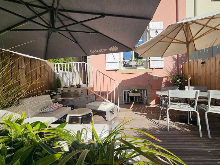 Centre De Quimper, Maison De Charme Avec Jardinet - 캥페르