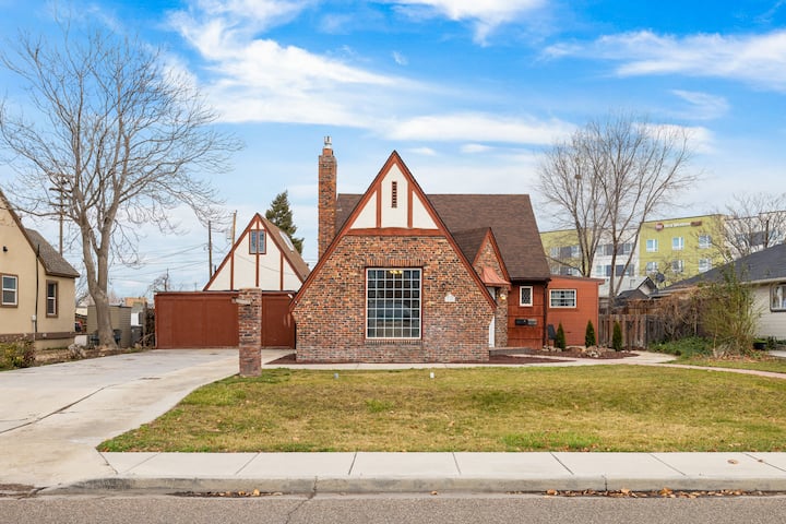 Storybook Cottage - Nampa, ID