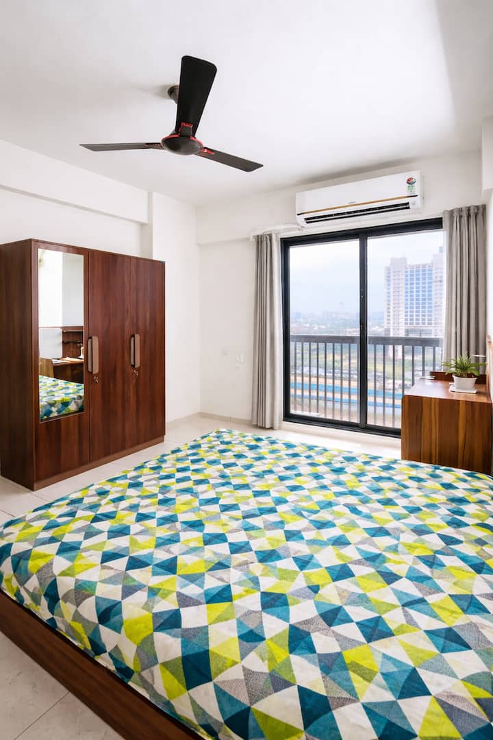 1 Private Bedroom With Bathroom In 3bhk Flat - Ahmedabad