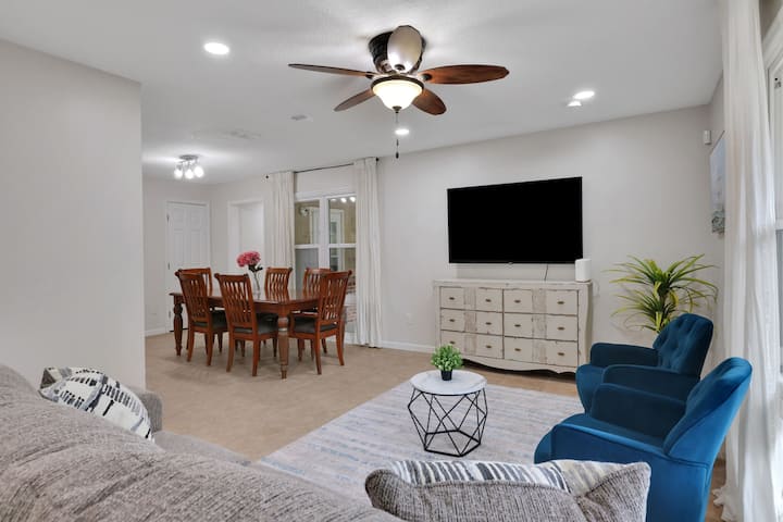 Large 5 Br 2.5 Ba Near Fleming Island And 295 - Orange Park, FL