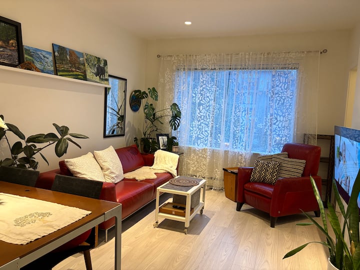 Two Bedroom Home - North Vancouver