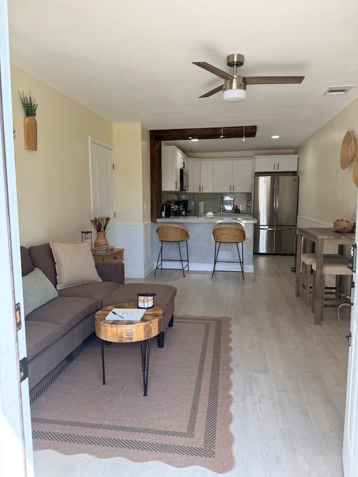 Private Guest Suite W/ Private Yard - Lake Sawyer, Parrish