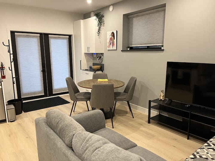 The Suite Ride - Mount Seymour