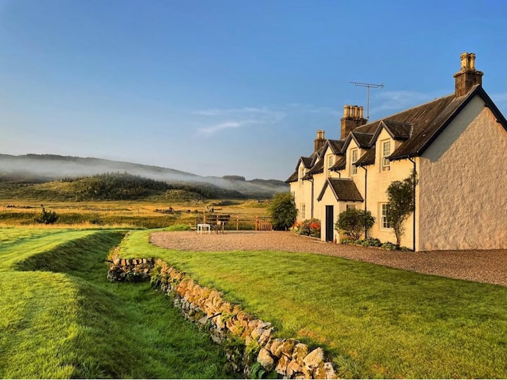 Dunan Lodge On Stunning Rannoch Moor - Loch Ossian