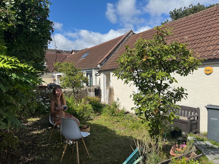 Cosy Charming  Cottage , Budget Room For 1 - 