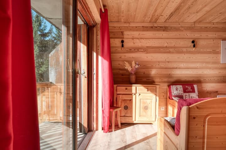 Appartement Pour 5 Pers Plein Sud Skis Aux Pieds. - Moûtiers