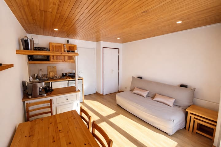 Les Deux Alpes, Centre Station, Vue Et Parking, - Vénosc