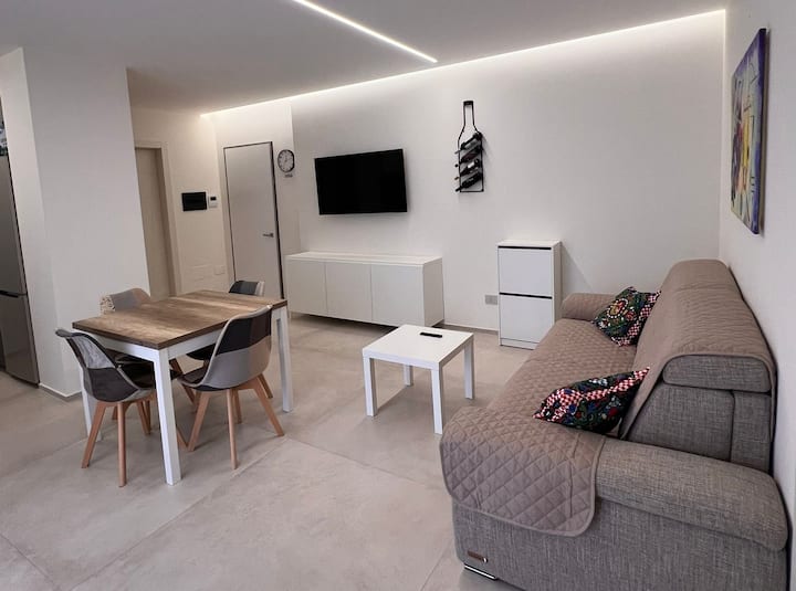 Suite Le Mura. Appartamento Nuovissimo E Completo. - Gela