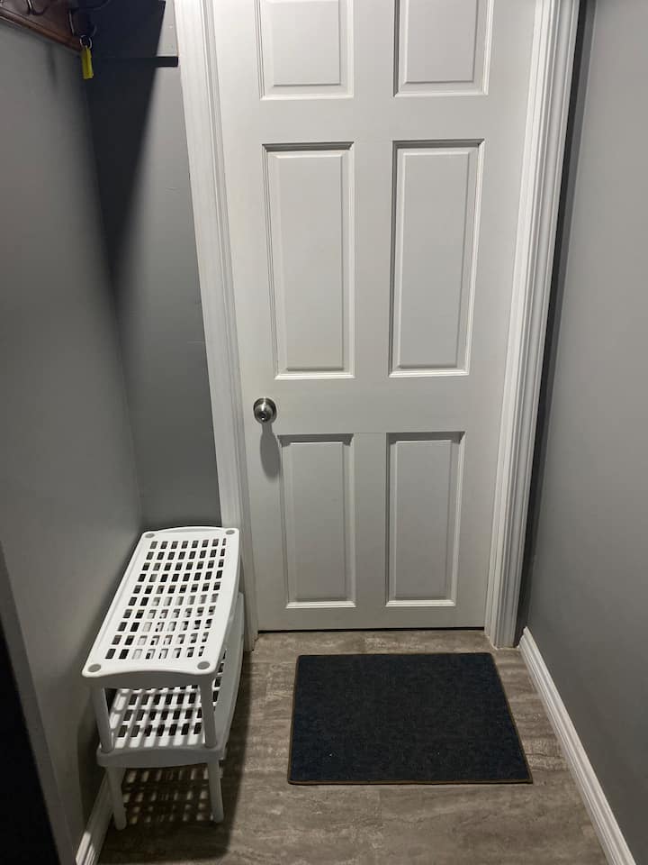 Basement For Rent - Esterhazy