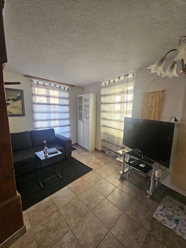 Neu In Leuk Herzliche 3 1/2 Zimmerwohnung - Suisse