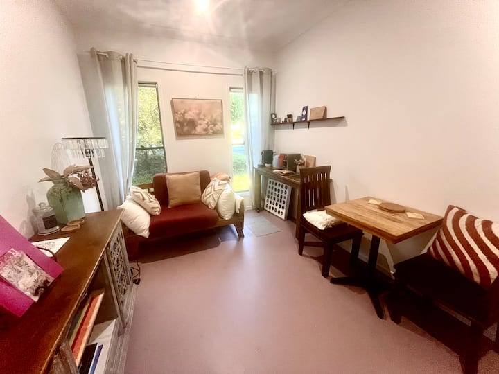 Serene Queen Suite • Private Bath • Garden View - Mullumbimby
