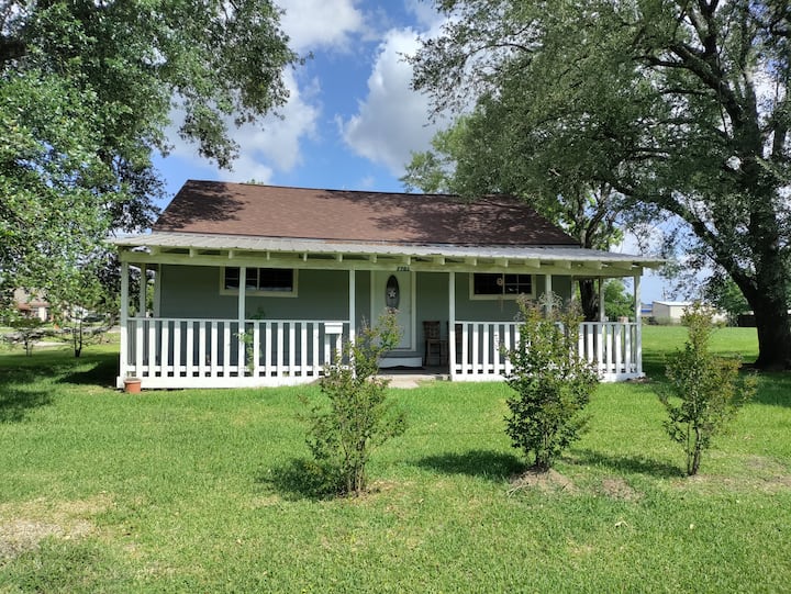 Clean & Cozy Family Stay – Strictly No Smoking - Port Arthur, TX