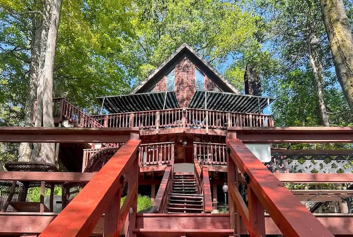 Lakefront Escape - Lake Ariel