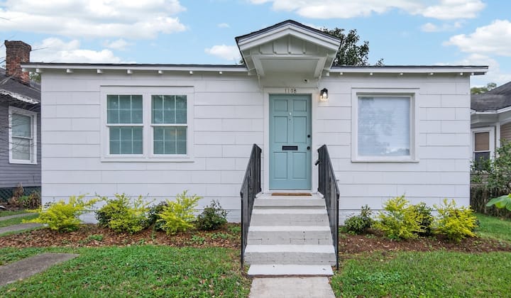 New Reno Cottage: Walk To Downtown & Restaurants - Mobile, AL