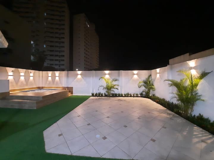 Hermosa Casa De Playa Con Jacuzzi Y áRea Social - Punta Blanca