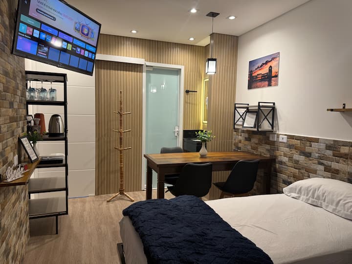 Novinho Com Ar Condic Vaga Estac 3 Camas Cozinha - Curitiba