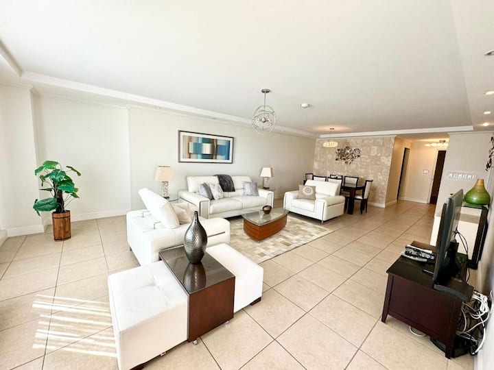 Seaview Luxury Apartment Available During Carnival - Trinidad and Tobago