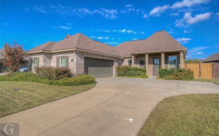 Paradise In The City - Bossier City, LA