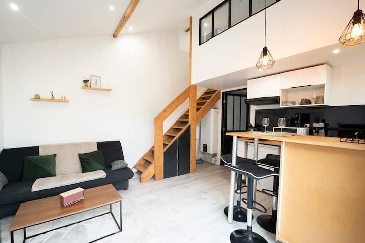 Petit Cocon Confortable à Lourdes – Séjour Serein - Adé