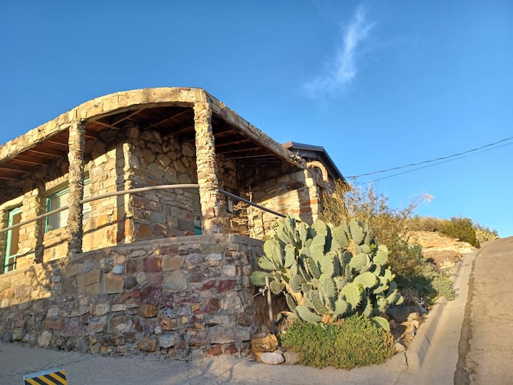 Yaba-daba-do! Next Best Thing To Bedrock. - Elephant Butte, NM