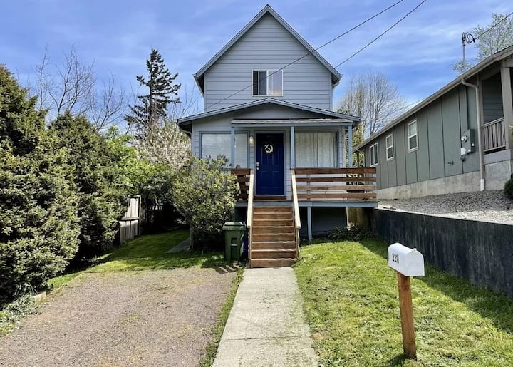 Anchors Away In North Bend, Or - Coos Bay, OR