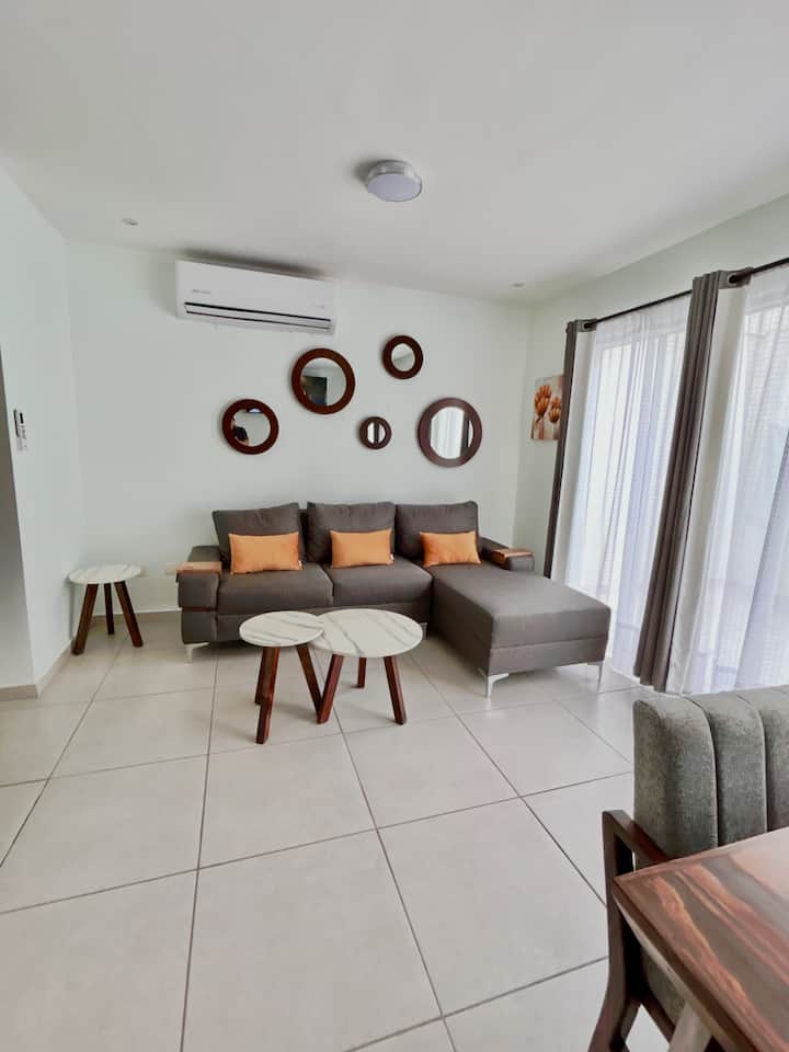 Casa Moderna En Privada- Climatizada Y Equipada - Guadalupe, Mexico