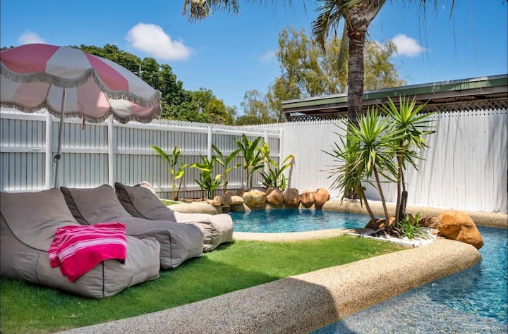 Casa Ubera Pool Villa - Vincent