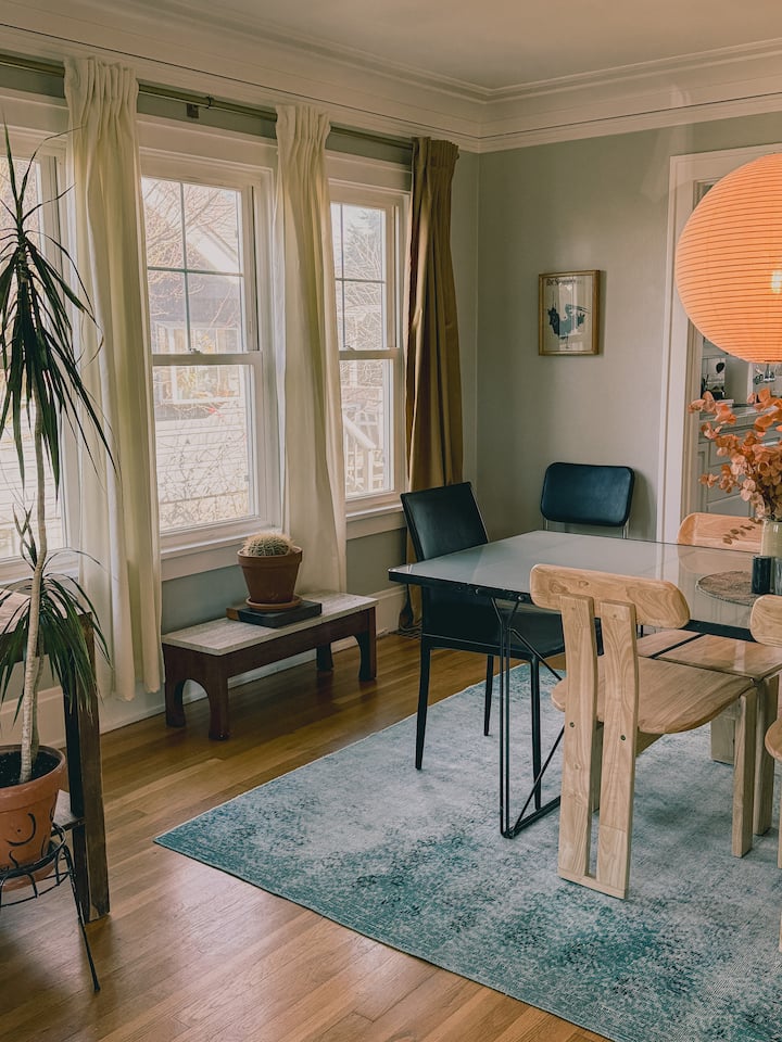 Stylish Northend Craftsman - Tacoma, WA