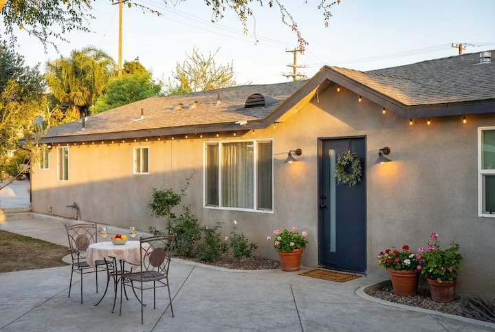 Spacious Riverside Family Home: 4 Bed, 2 Bath - Riverside