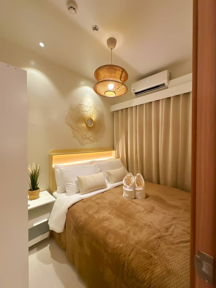 Shore 3 Stylish Unit Near Moa Fast Wifi + Netflix - Pasay