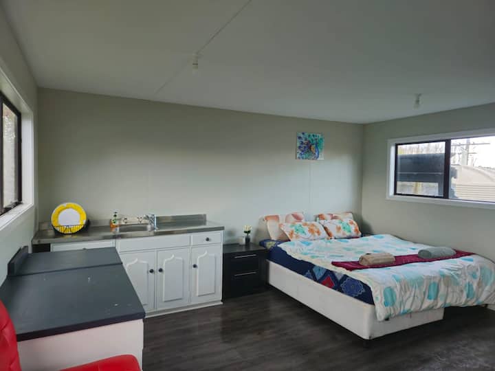 Ensuite Cabin With Wifi And Parking At Waipu. - Waipu