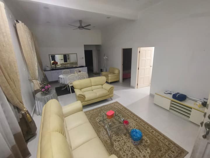 'Tenang Homestay - Terengganu