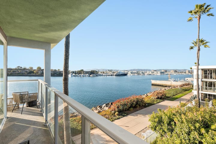 Peaceful Marina Hideaway • Walk To Beach & Boats - マリーナ・デル・レイ, CA