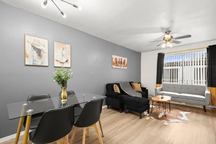 [New!] Hyde Park Apartment • Minutes To Downtown - Austin, TX