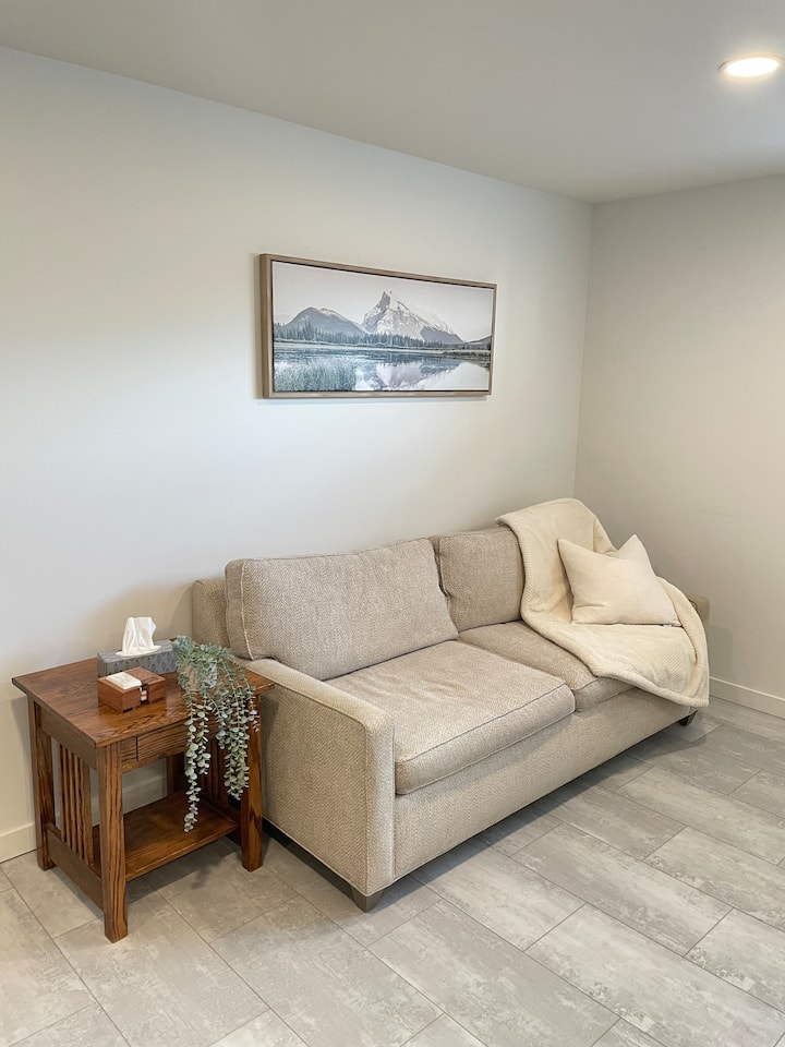 The Miner's Den - Lethbridge