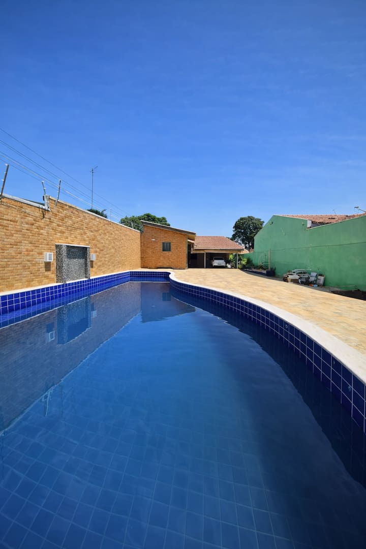 Espaço De Lazer Com Piscina E Churrasqueira - Americana