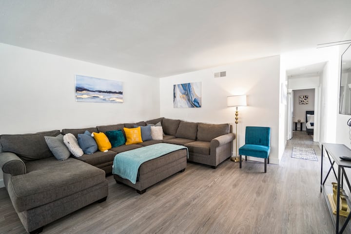 3br Family Fun Home, Pool, Air Hockey&patio Dining - Chula Vista, CA