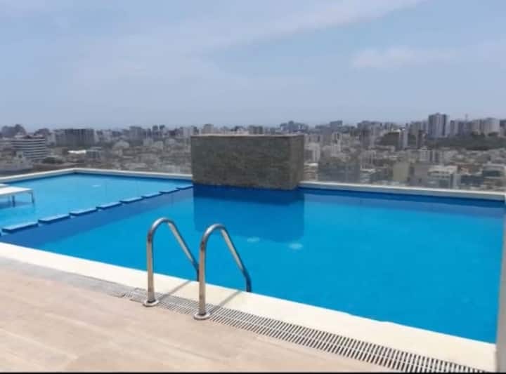 Oasis Urbano En Lince Con Piscina En Terraza - Lima