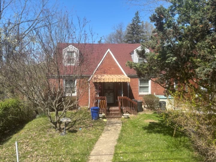 Draft Week Home Base 3bdr Kid Friendly - 몬로빌