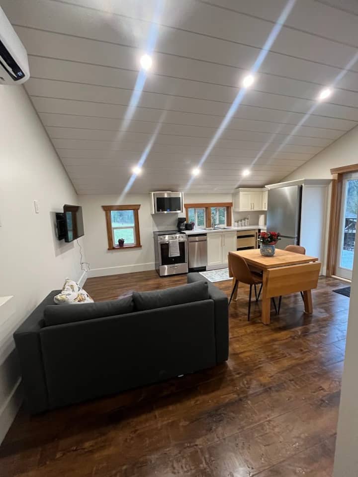 The Mountain View - Chilliwack