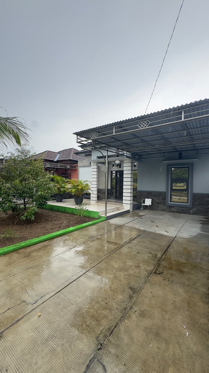 Three Bedroom Villa At Sanera Villa By Satya - Wonosobo