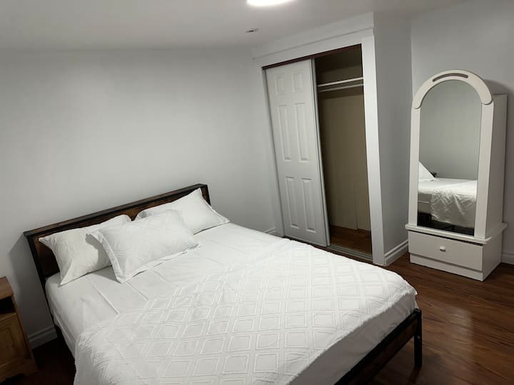 Modern & Cozy 2-bedroom Unit | 30+ Day Stay. - Gatineau
