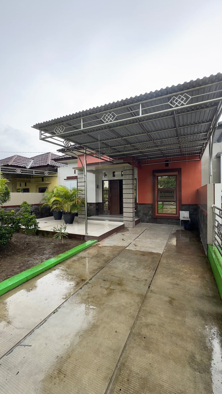 Three Bedroom Villa At Sanera Villa By Satya - Wonosobo